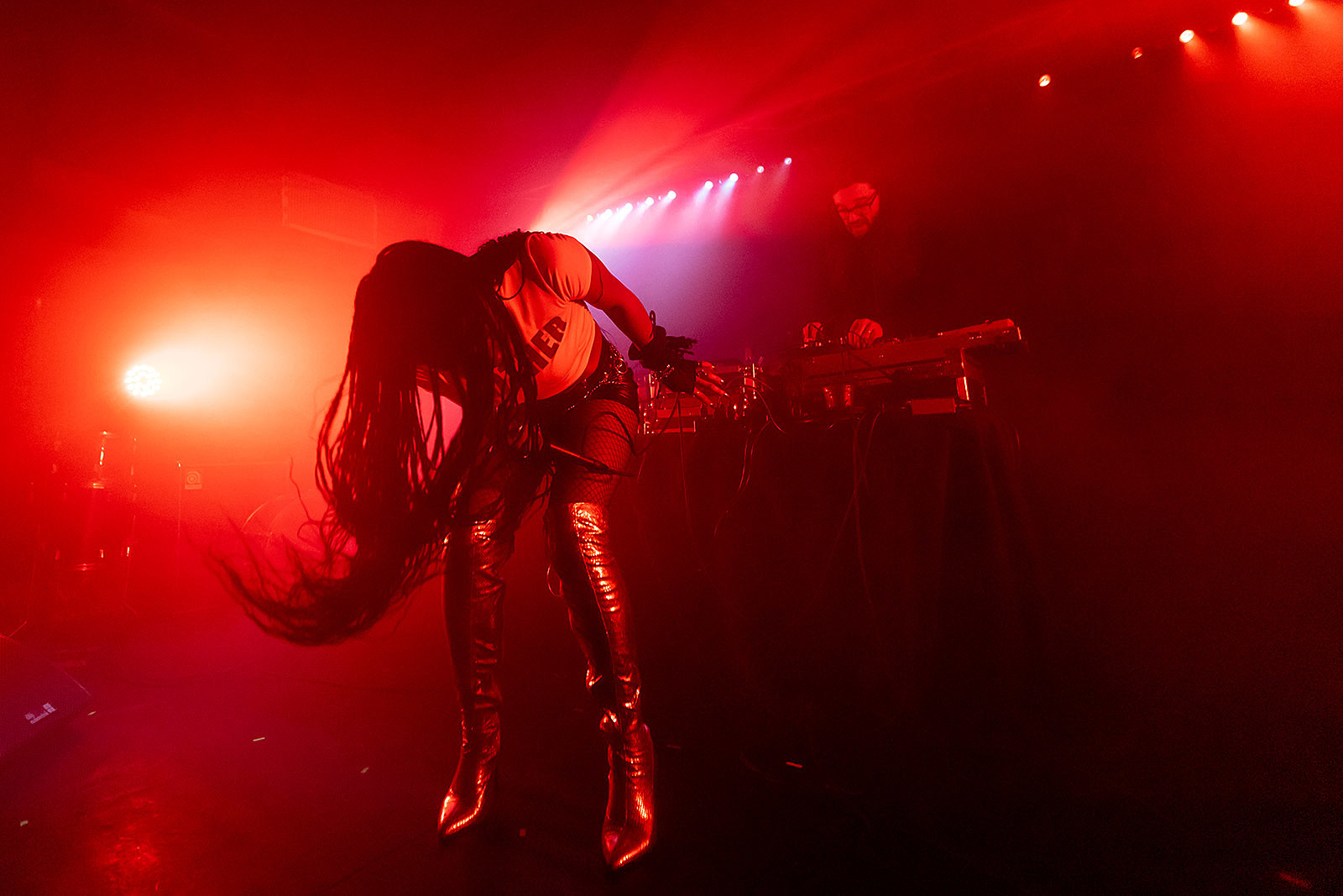 DEBBY FRIDAY played Baby's All Right with Vitesse X (pics)