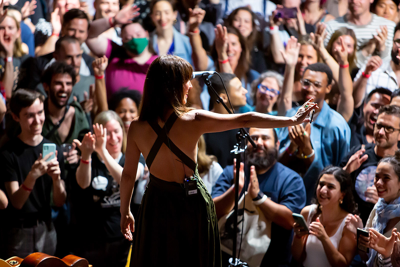 Feist brought her tour de force Multitudes tour to NYC (pics, video, setlist)