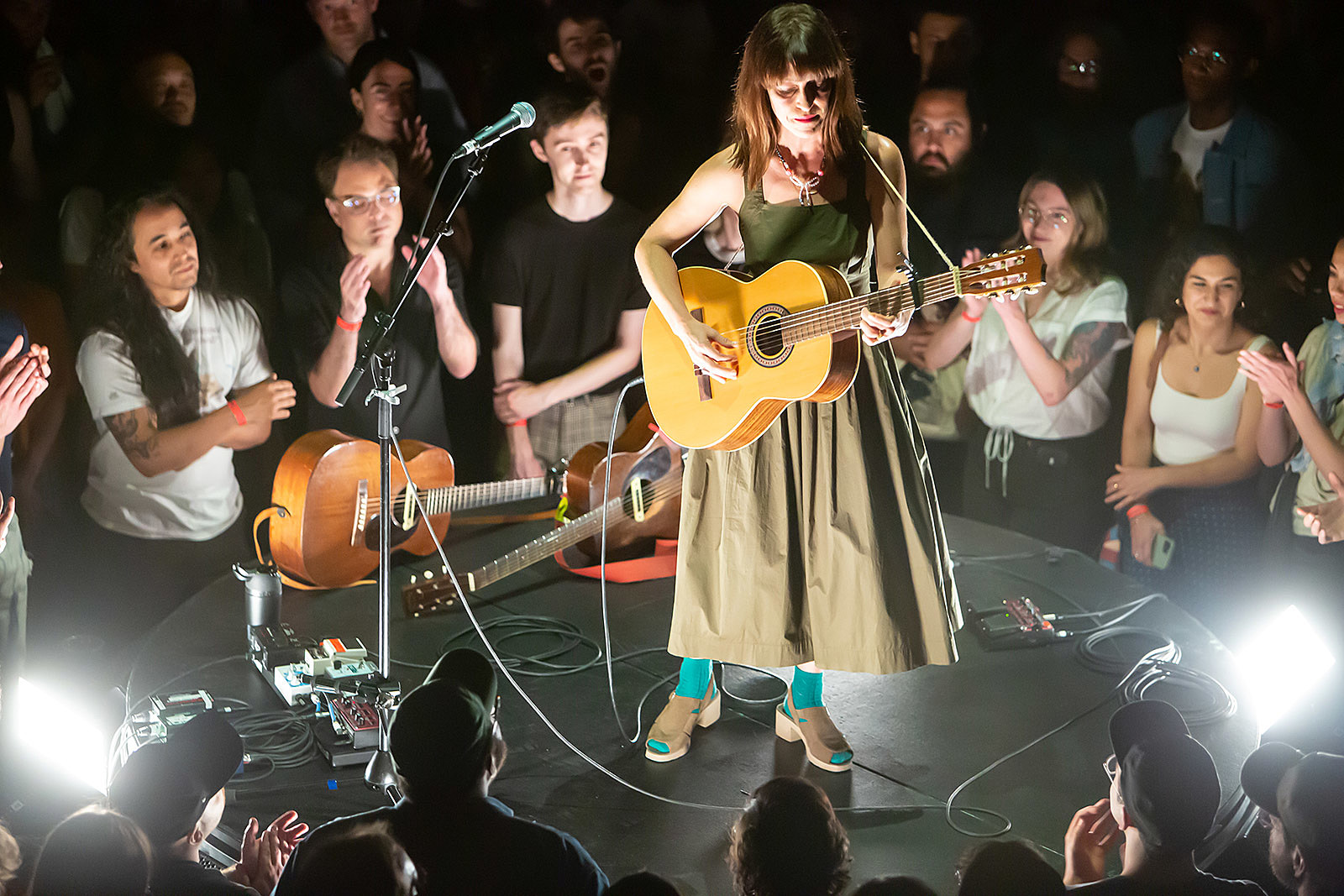 Feist brought her tour de force Multitudes tour to NYC (pics, video ...
