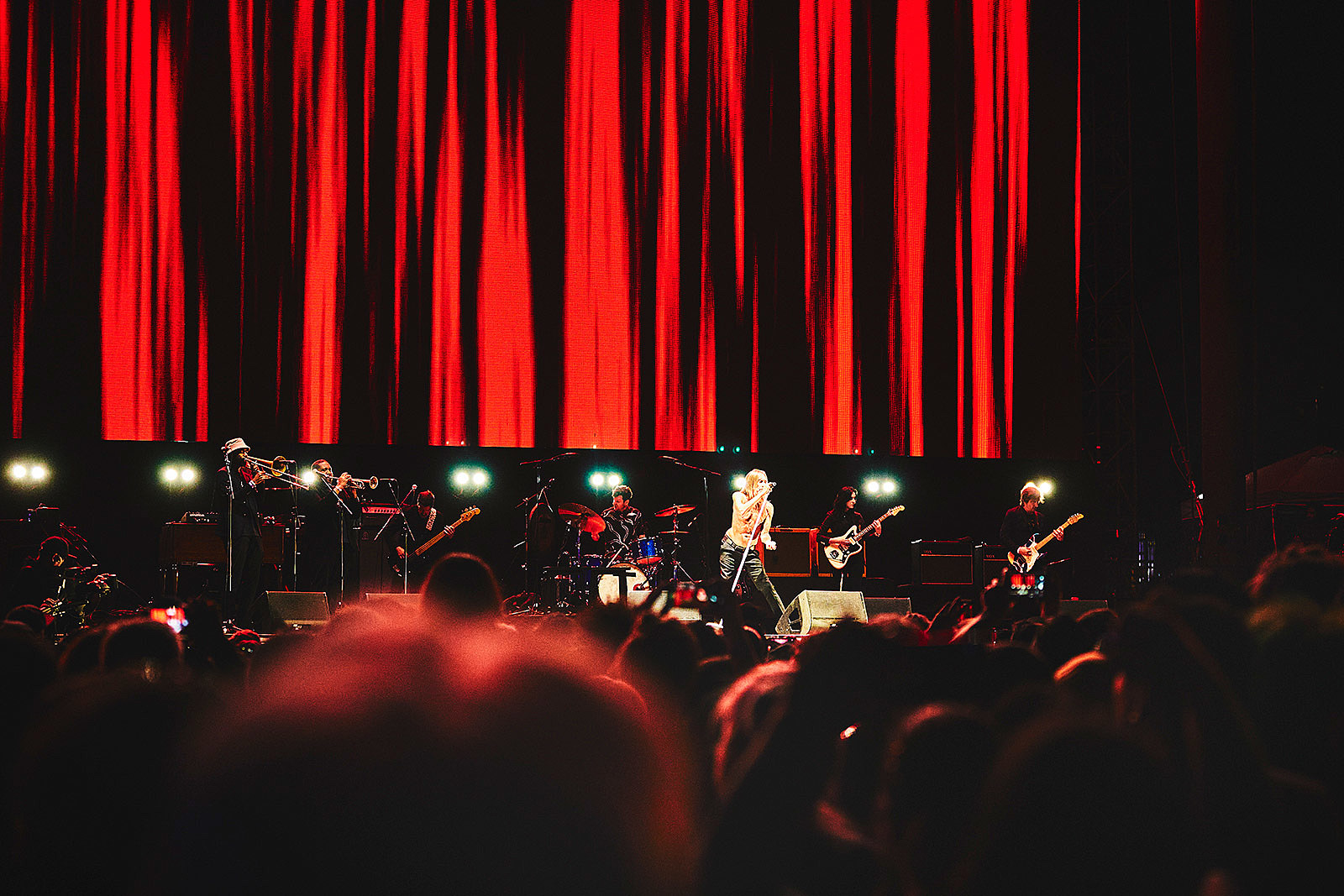 Iggy Pop was electric at Cruel World till threat of lightning cut his ...