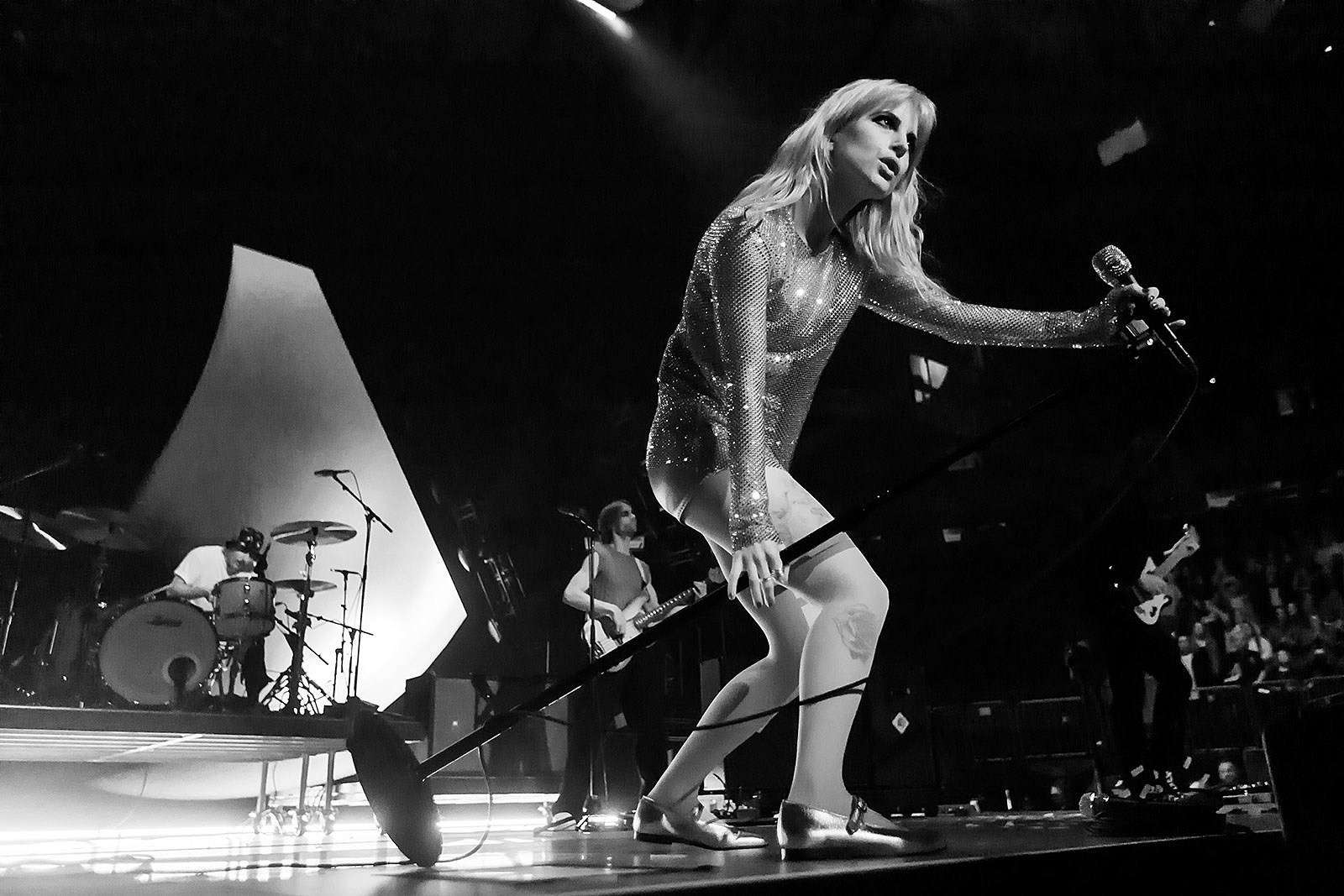 Paramore were electric at Madison Square Garden w/ Bloc Party & Genesis ...