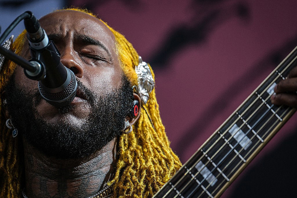 Red Hot Chili Peppers, The Mars Volta & Thundercat played Snapdragon ...