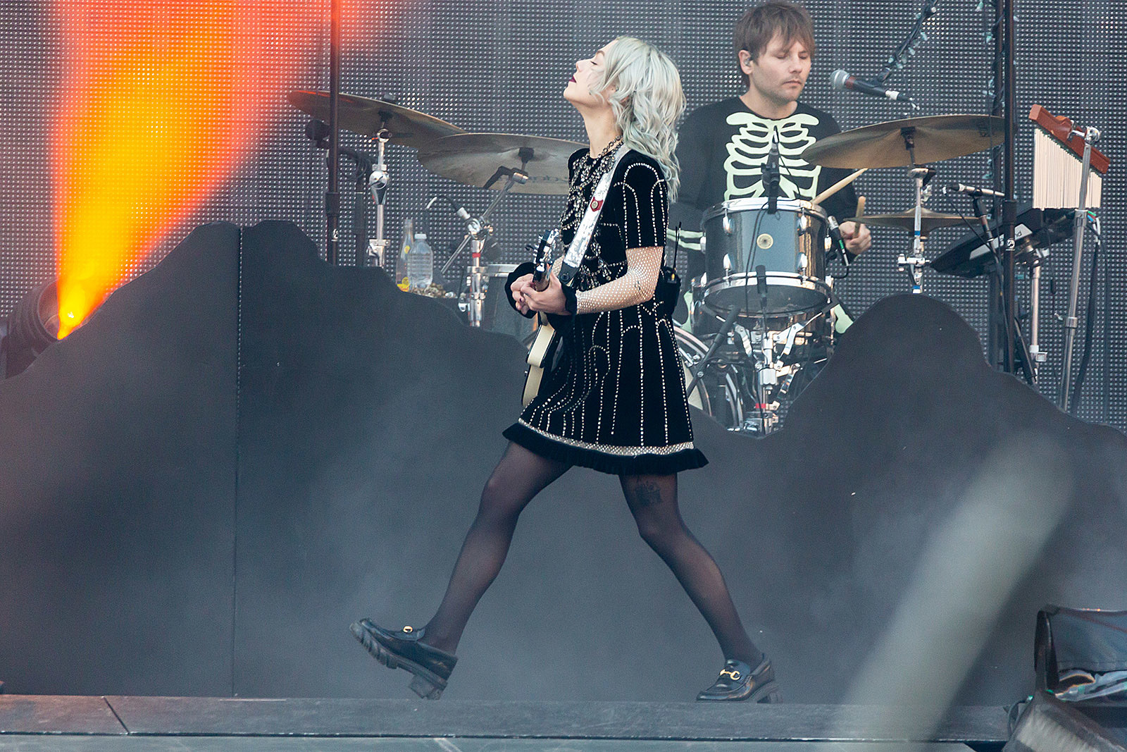 Phoebe Bridgers re-released "Waiting Room" for charity, played it at ...