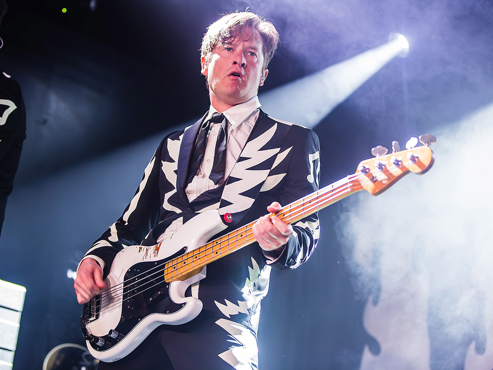 The Hives are still the best - pics, setlist, review & video from 1st ...
