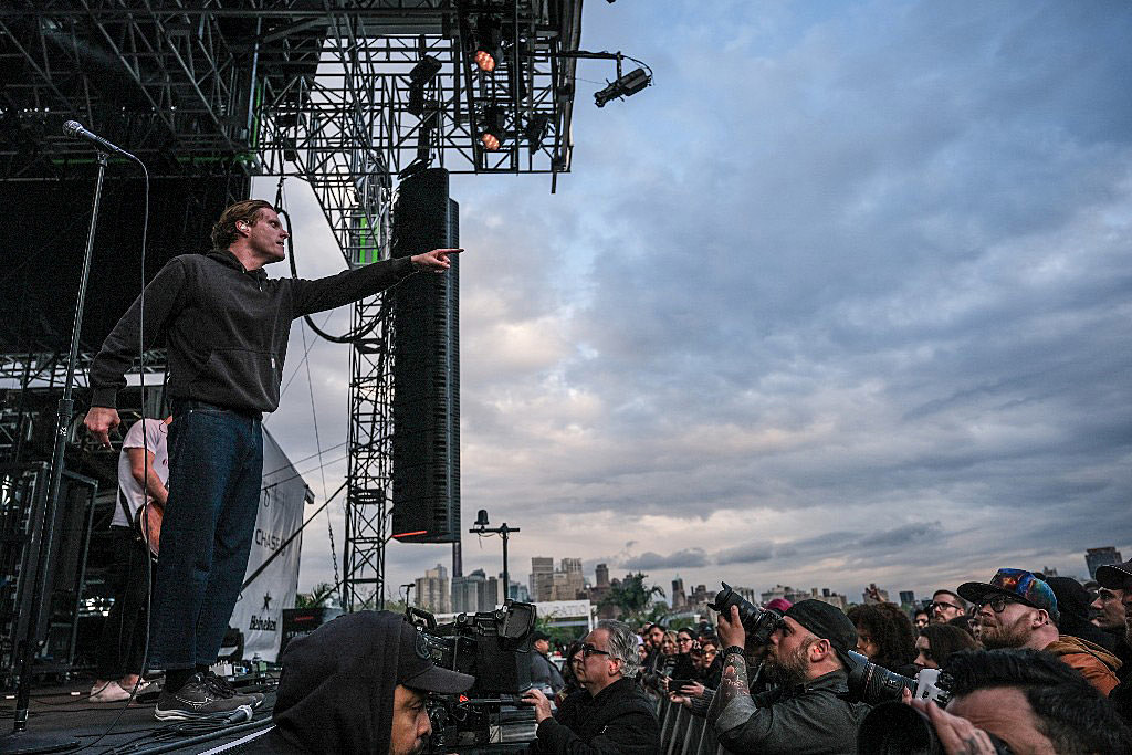 Coheed and Cambria & Deafheaven played The Rooftop at Pier 17 (pics ...