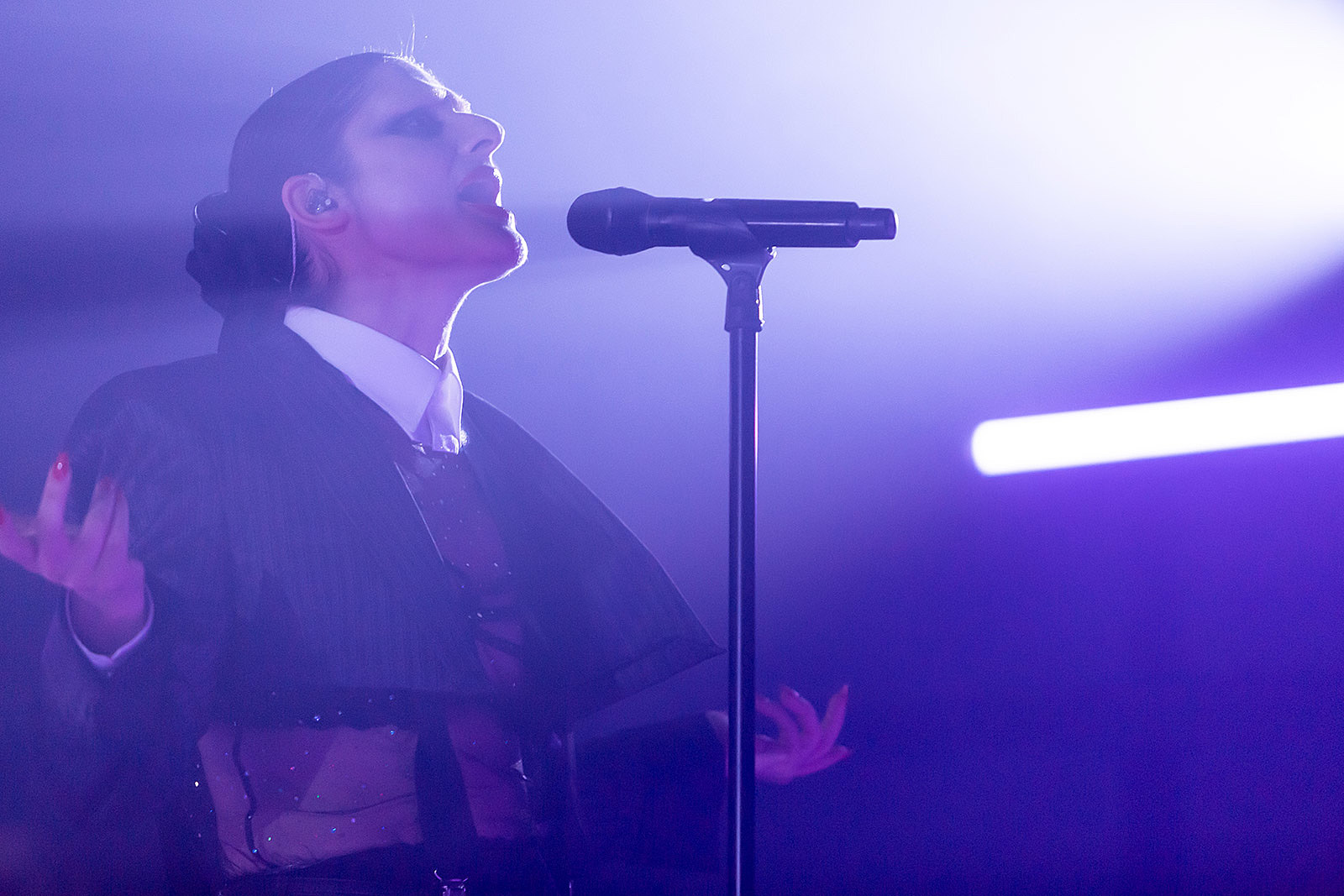 Fever Ray lit up Terminal 5 with CHRISTEENE (pics, video, setlist)