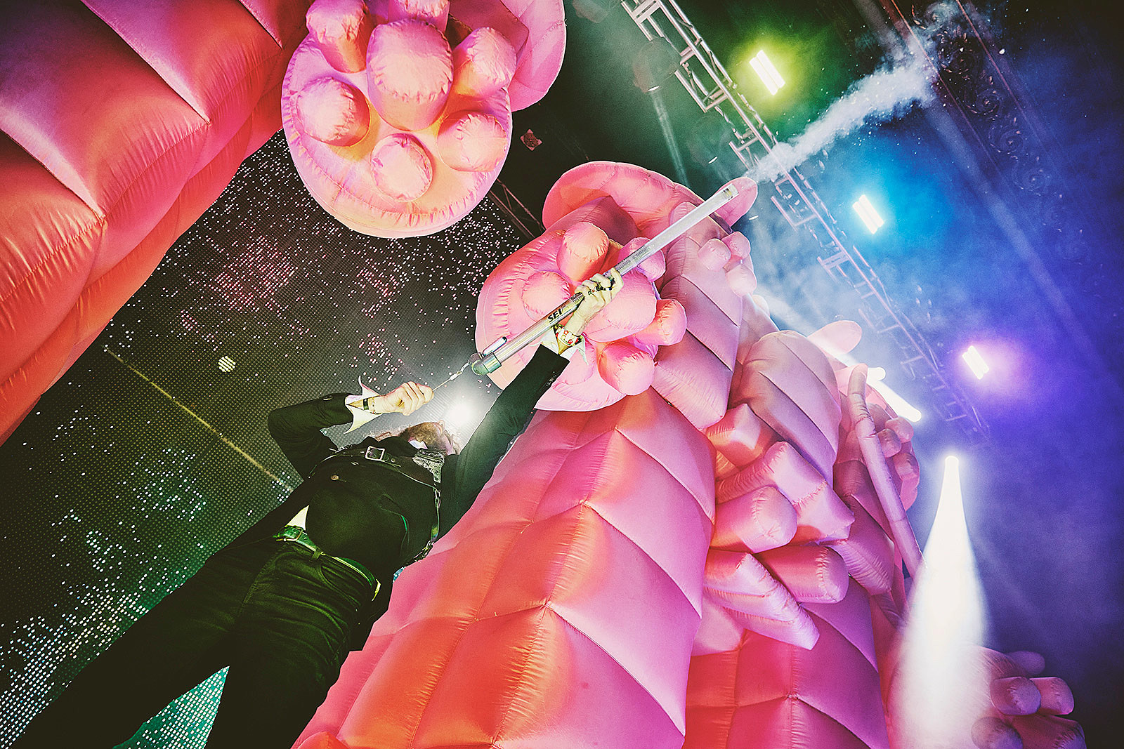 The Flaming Lips brought 'Yoshimi Battles the Pink Robots' to life ...