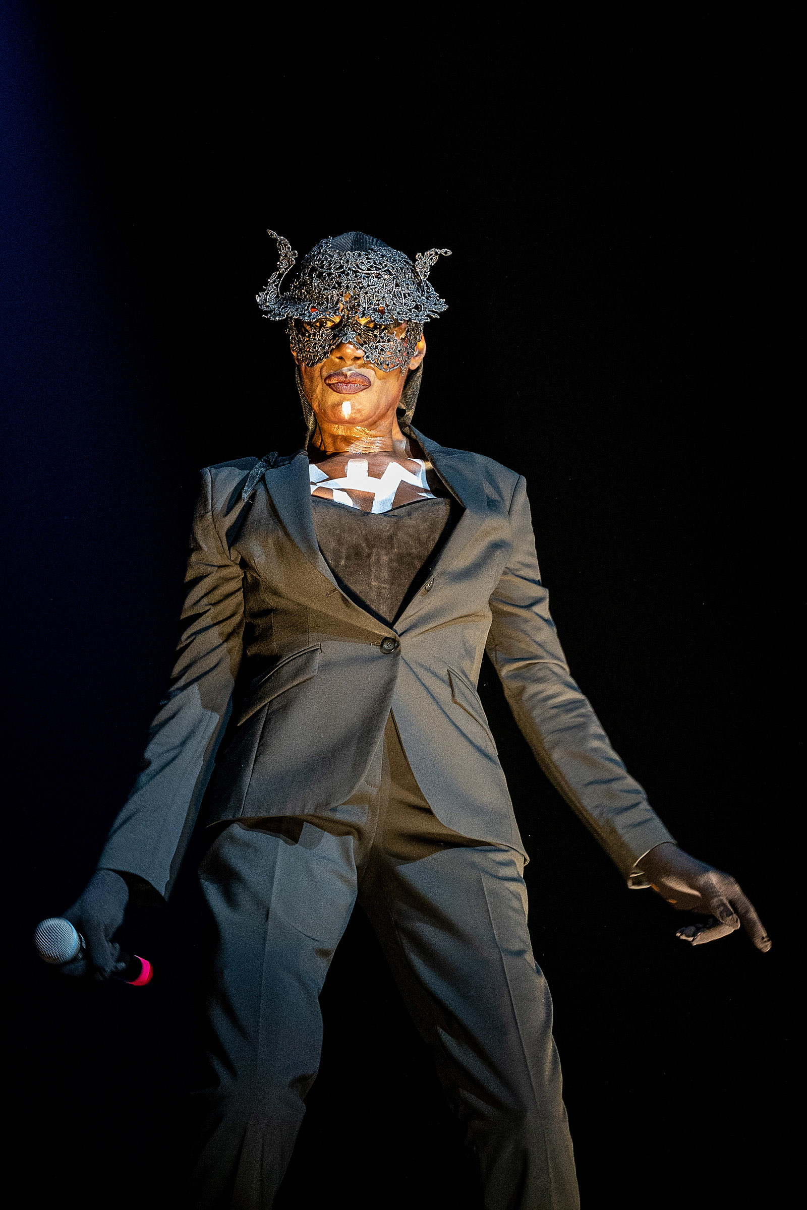 Grace Jones kicked off Blue Note Jazz Fest 2023 at Hammerstein Ballroom ...