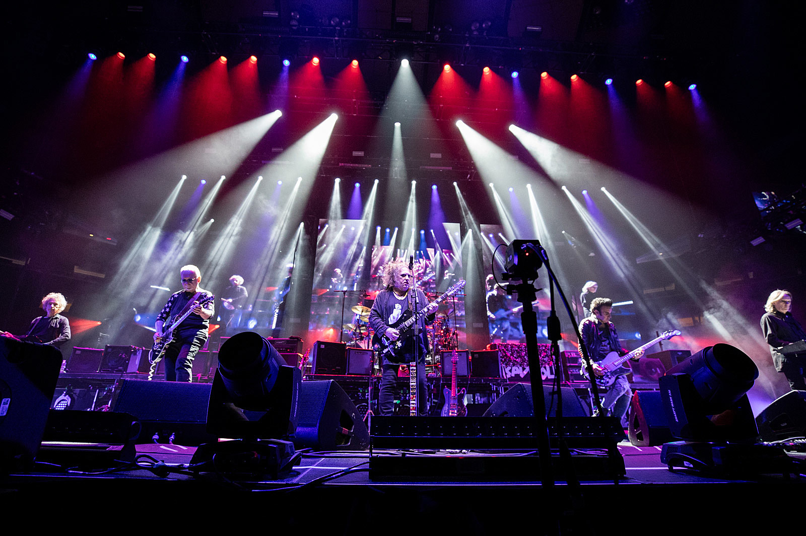 The Cure brought classic basslines and great vibes to MSG Night 2 (pics, review, setlist)