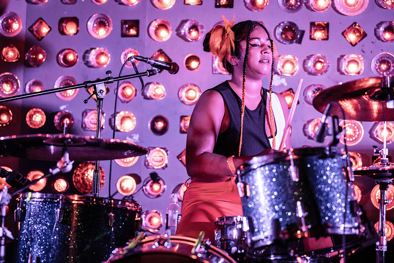 Big Joanie played Baby's All Right with Frida Kill (pics, setlist)
