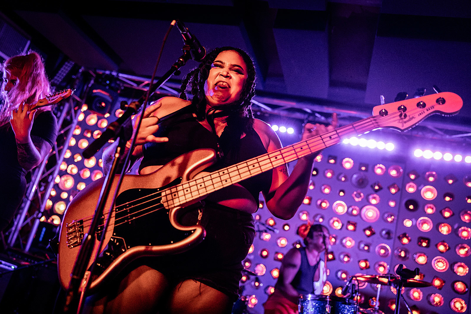 Big Joanie played Baby's All Right with Frida Kill (pics, setlist)