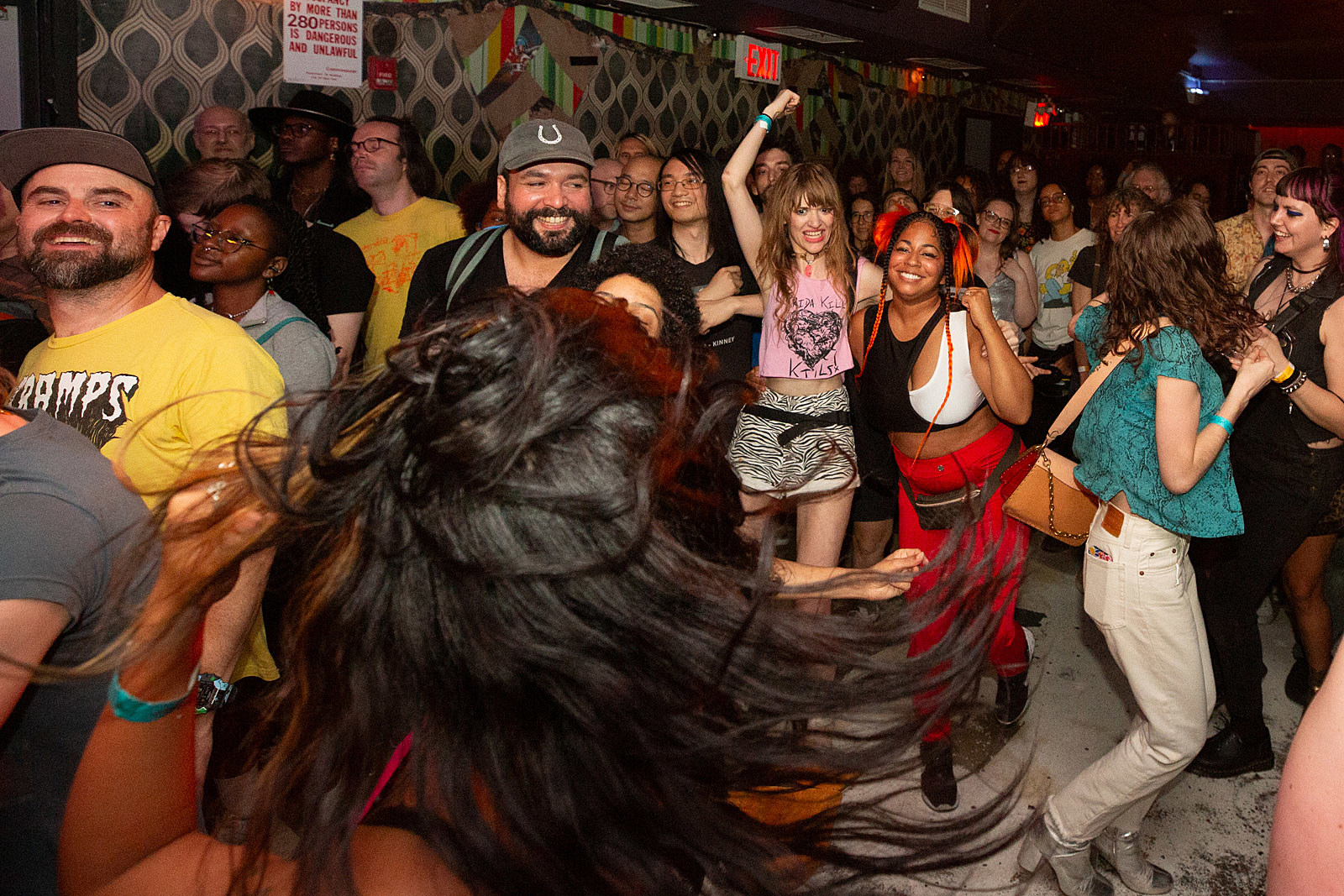 Big Joanie played Baby's All Right with Frida Kill (pics, setlist)