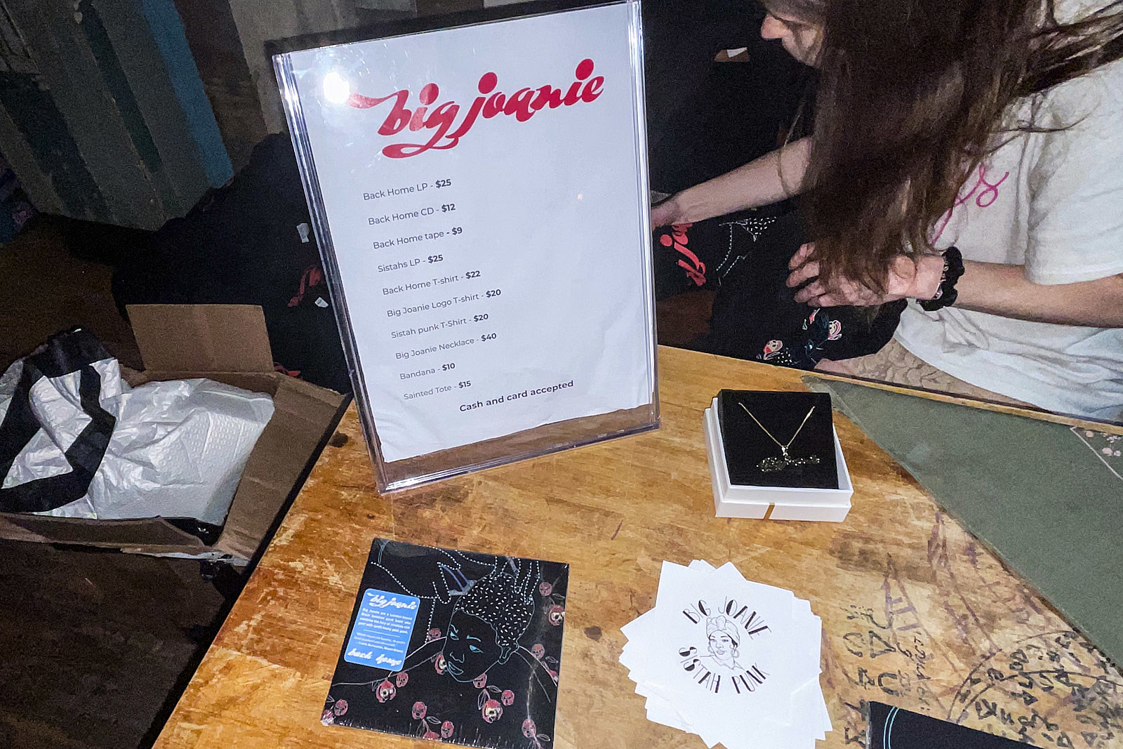 Big Joanie played Baby's All Right with Frida Kill (pics, setlist)