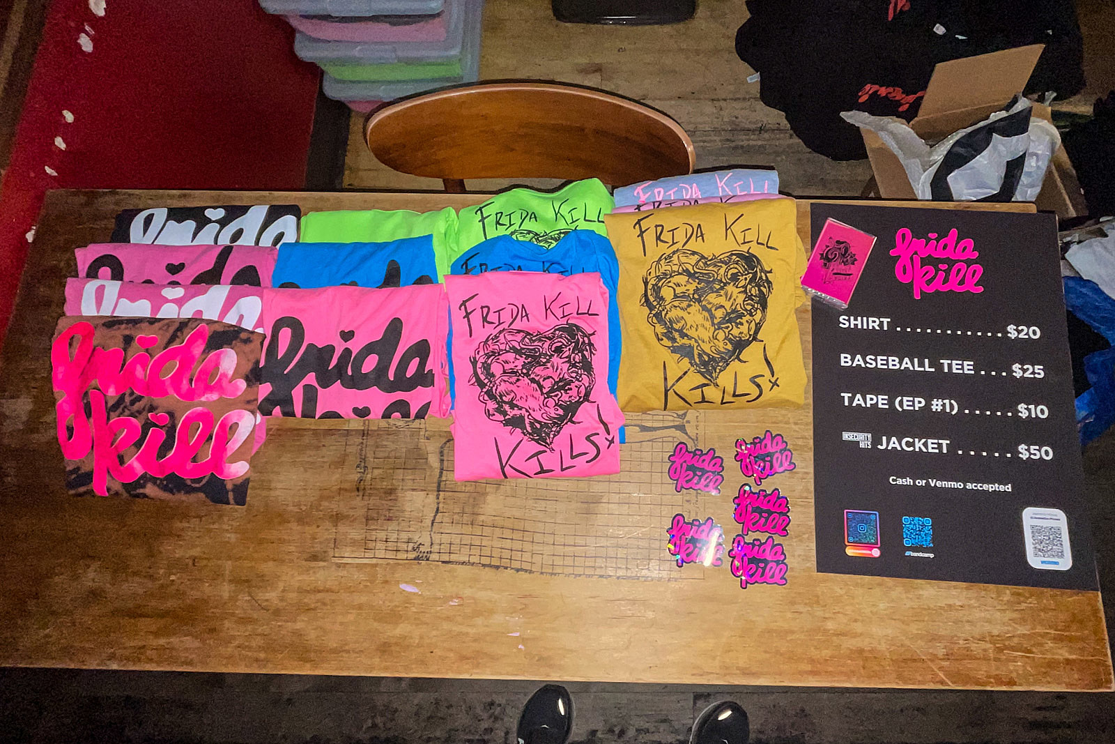 Big Joanie played Baby's All Right with Frida Kill (pics, setlist)