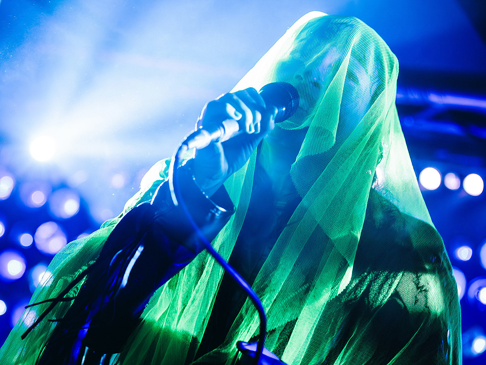Little Dragon celebrated 'Slugs of Love' with 2 Brooklyn shows: pics ...