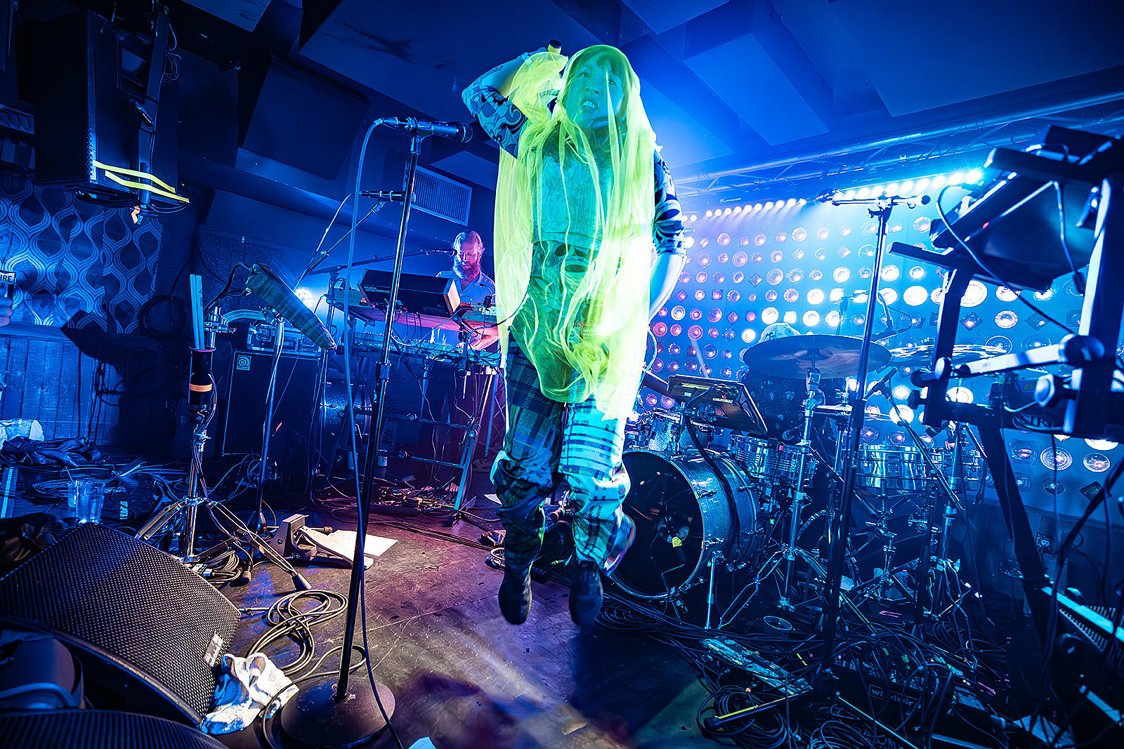 Little Dragon celebrated 'Slugs of Love' with 2 Brooklyn shows: pics ...