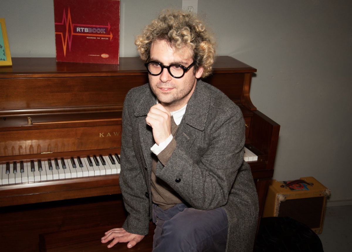 Mo Troper releasing album of Jon Brion covers, shares "Citgo Sign"