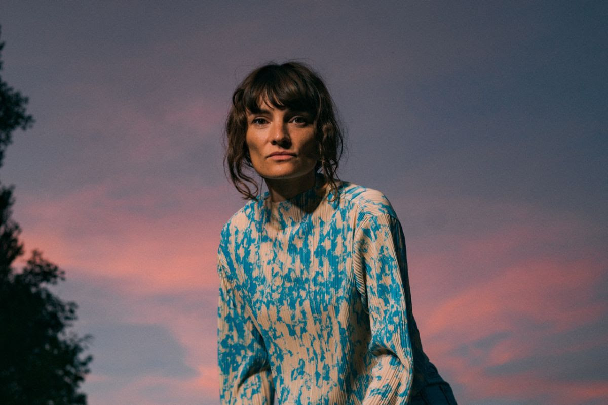Halo Maud announces new album 'Celebrate,' shares "Terres Infinies"