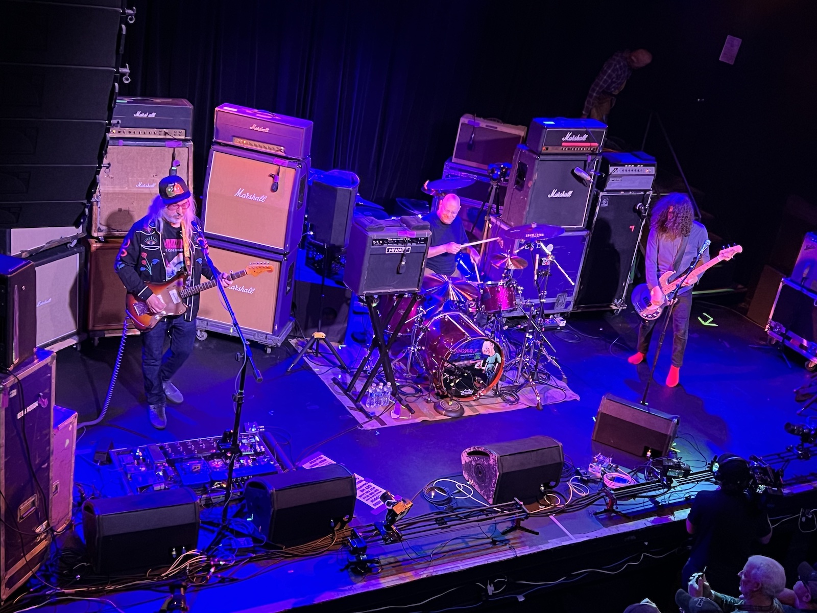 Dinosaur Jr brought out Isaac Brock & Hamilton Leithauser for Night 1 ...