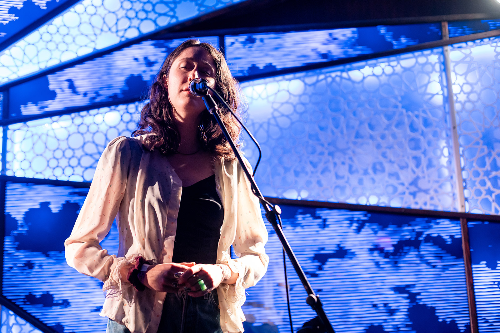 Maple Glider made her NYC live debut at The Sultan Room with Adeline ...