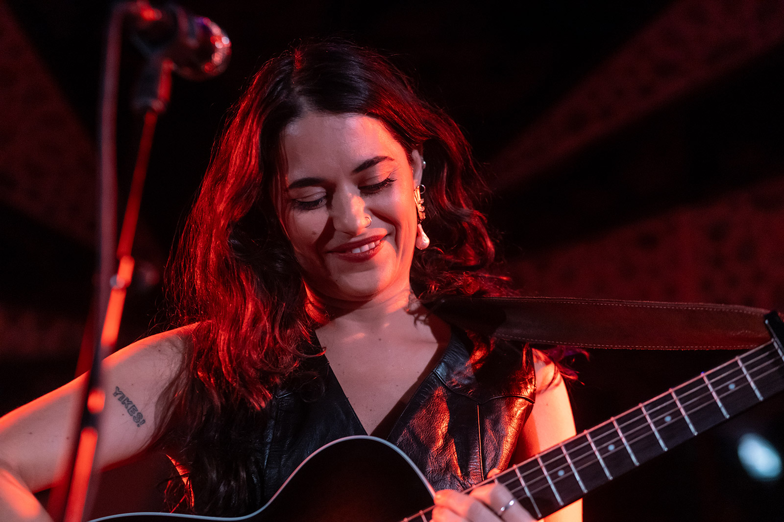 Maple Glider made her NYC live debut at The Sultan Room with Adeline ...