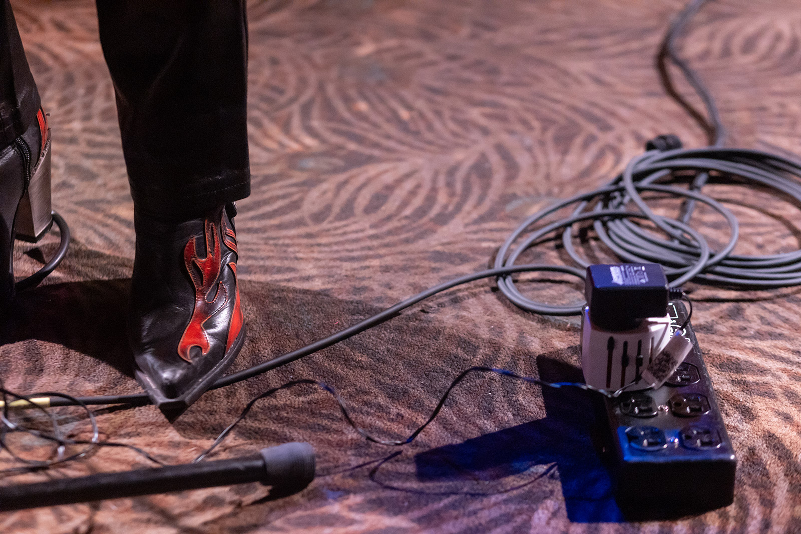 Maple Glider made her NYC live debut at The Sultan Room with Adeline ...