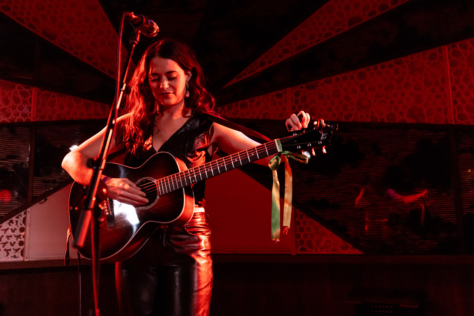Maple Glider made her NYC live debut at The Sultan Room with Adeline ...