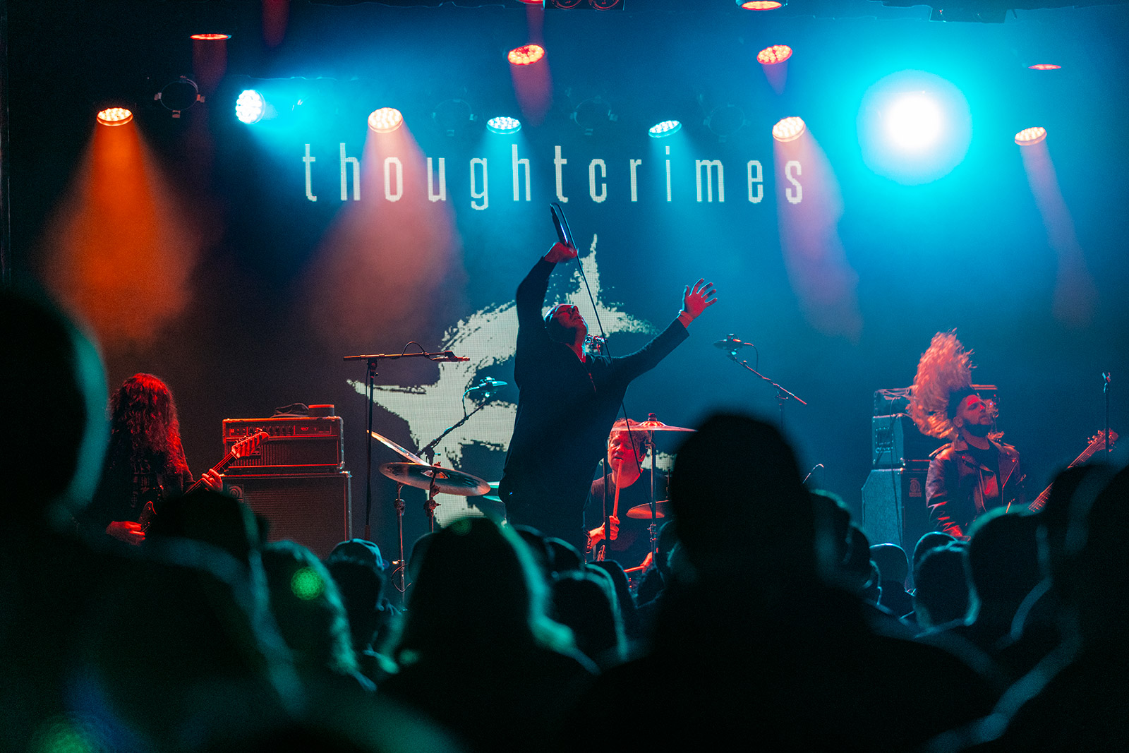 Glassjaw's Justin Beck gets new signature Schecter guitar & bass