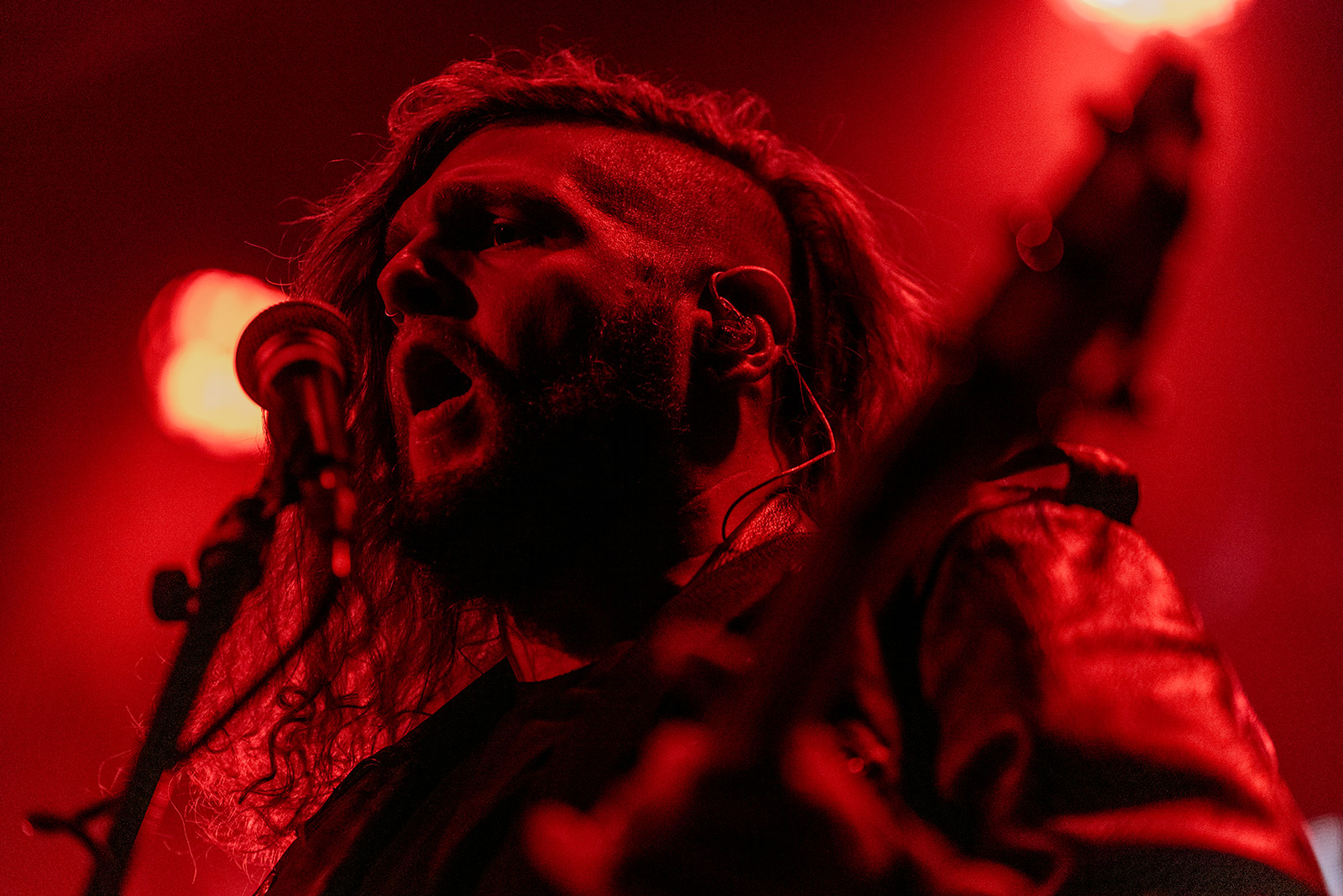 Glassjaw's Justin Beck gets new signature Schecter guitar & bass