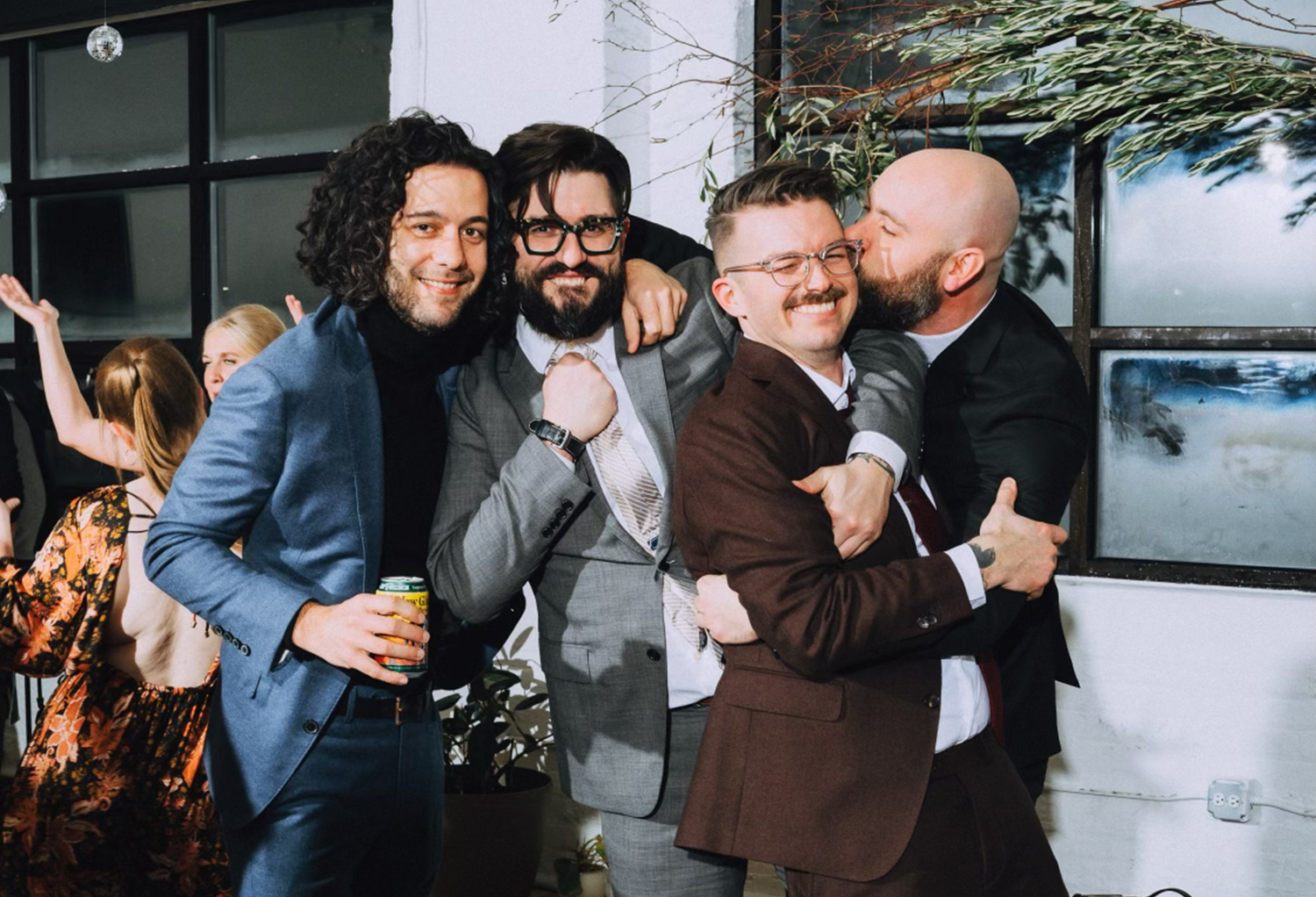 Into It. Over It. announce new album 'Interesting Decisions,' share ...
