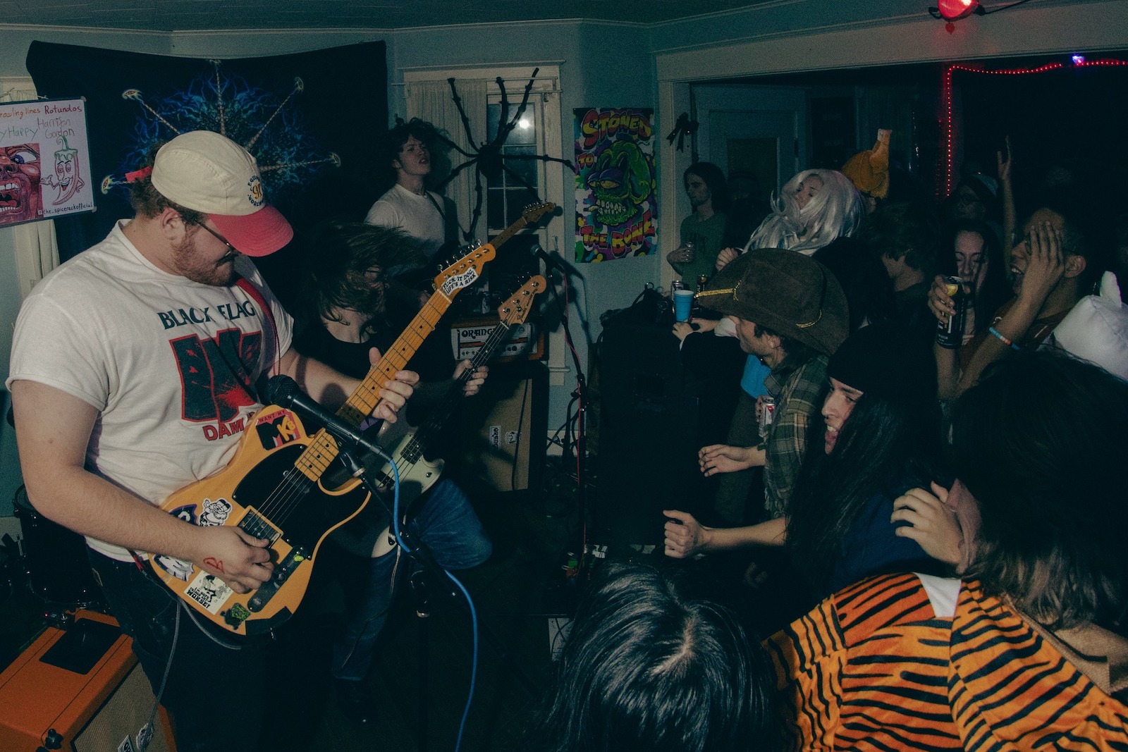 Midwest emo bands Harrison Gordon and TRSH touring together