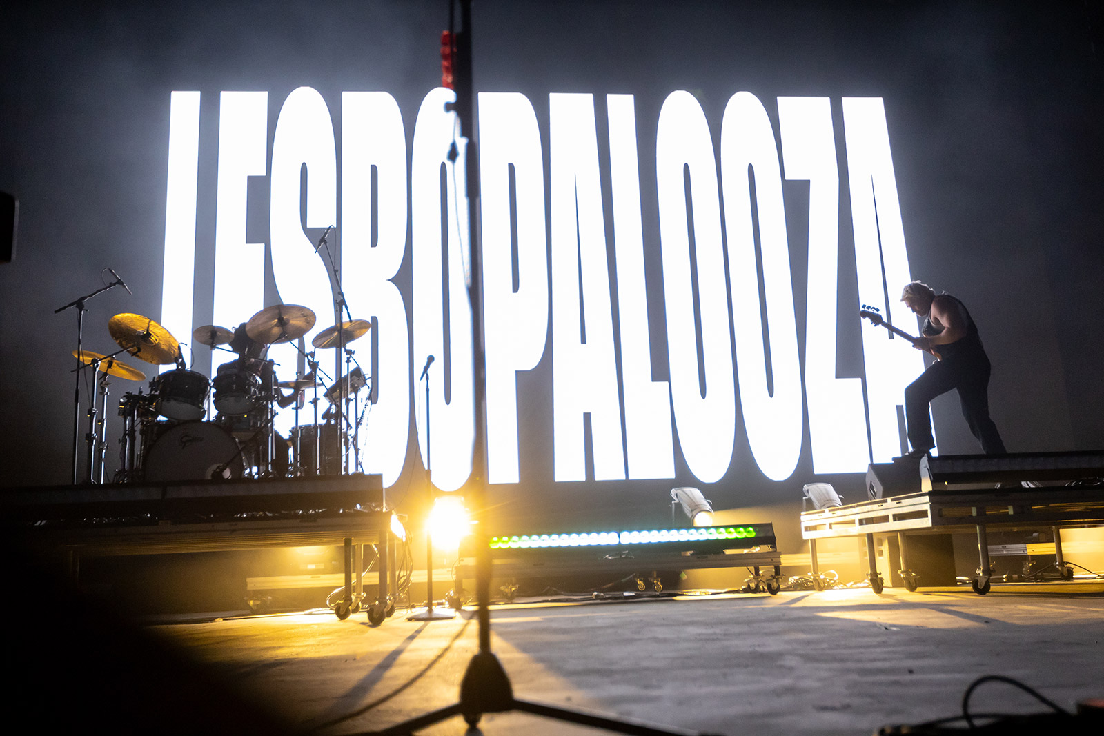 Watch MUNA cover Chappell Roan & Vanessa Carlton, and bring out Lucy ...