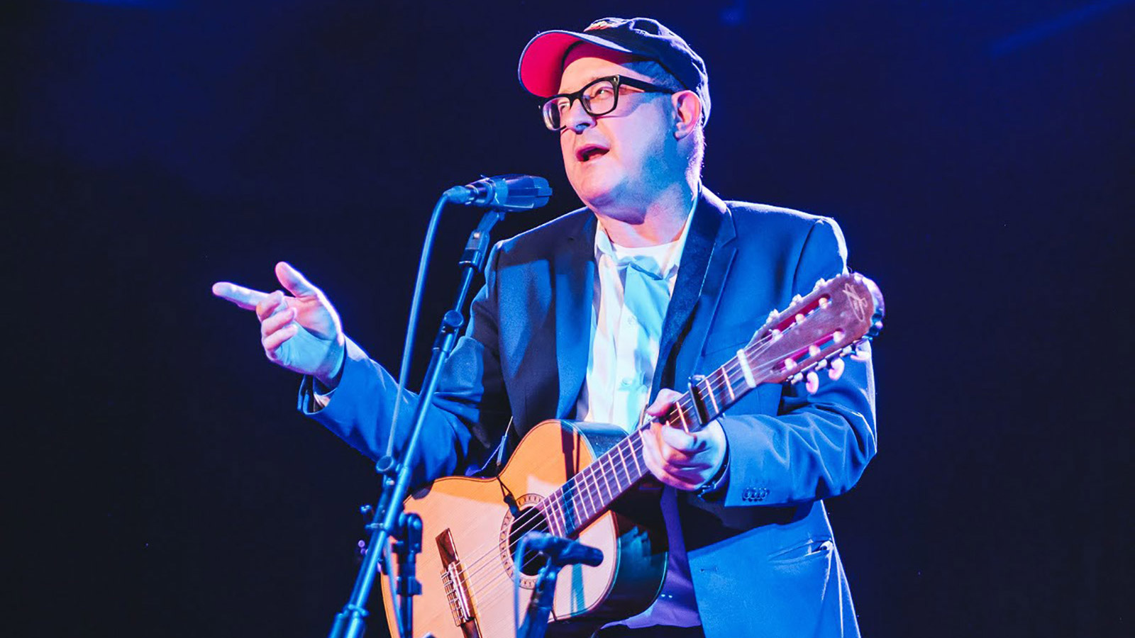 Craig Finn played Le Poisson Rouge w/ Fenne Lily (pics, video)