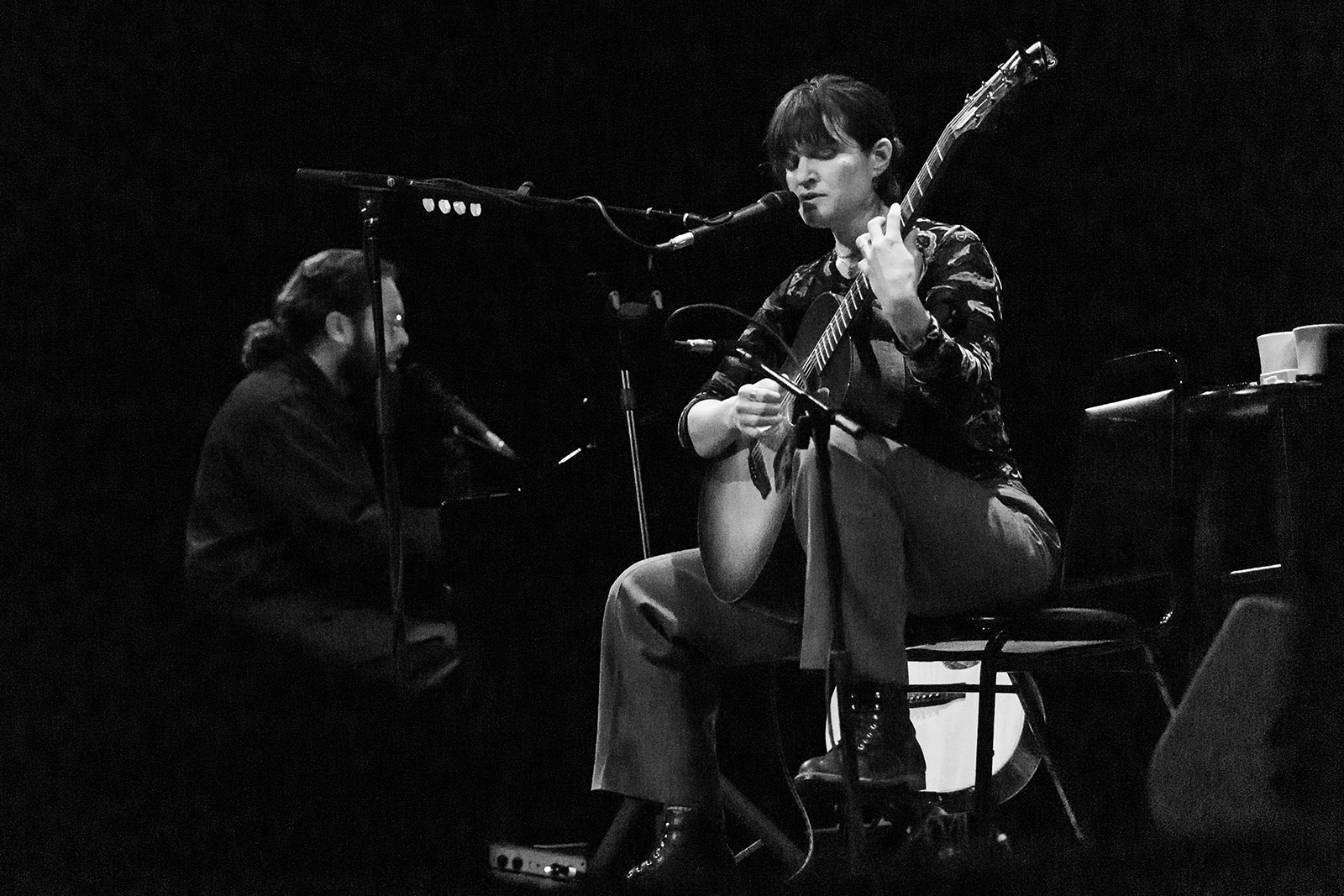 Adrianne Lenker played 2 Kings Theatre shows (night 2 pics, video ...