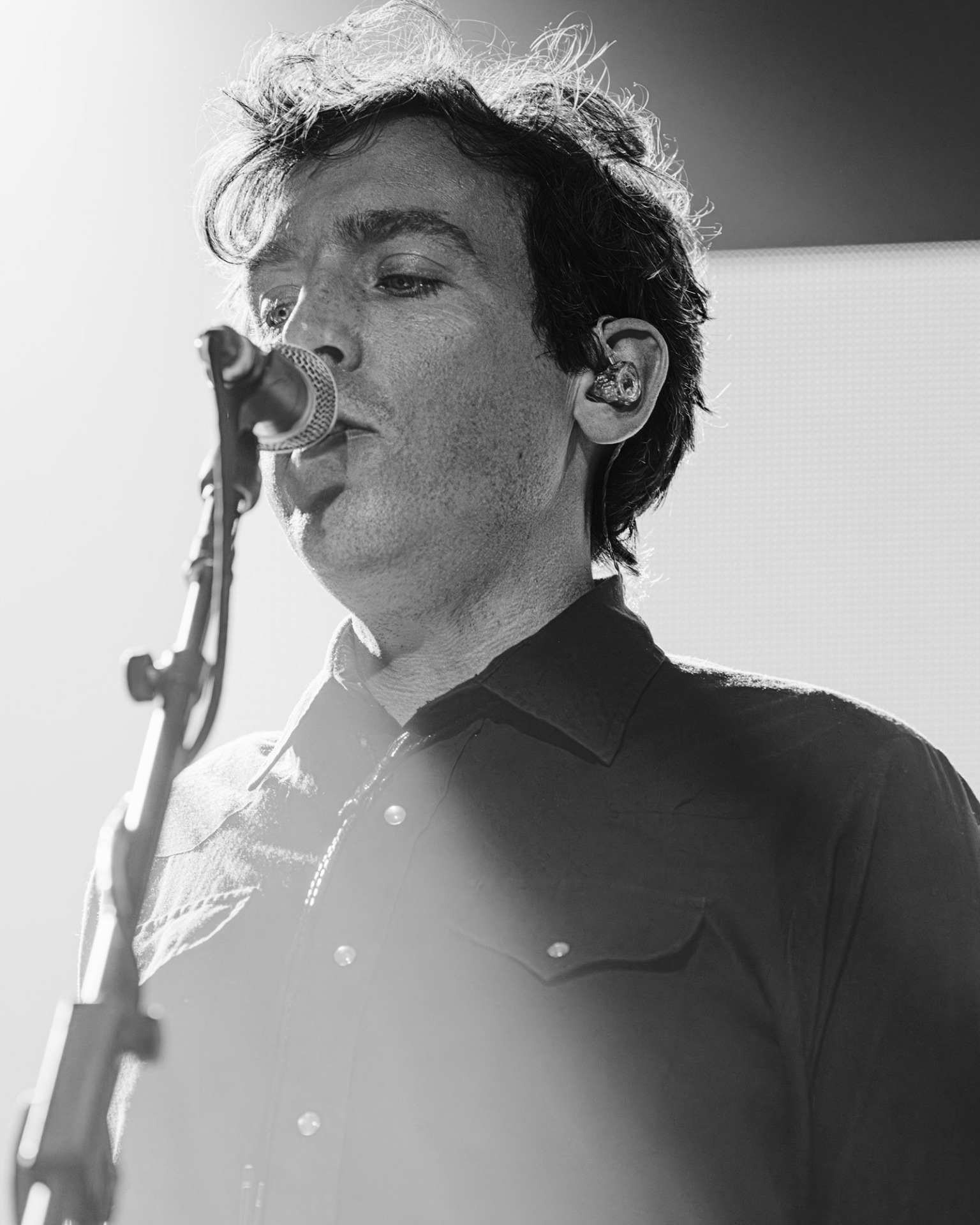 Modest Mouse brought 'Good News for People Who Love Bad News' to Brooklyn Steel (night 1 pics ...