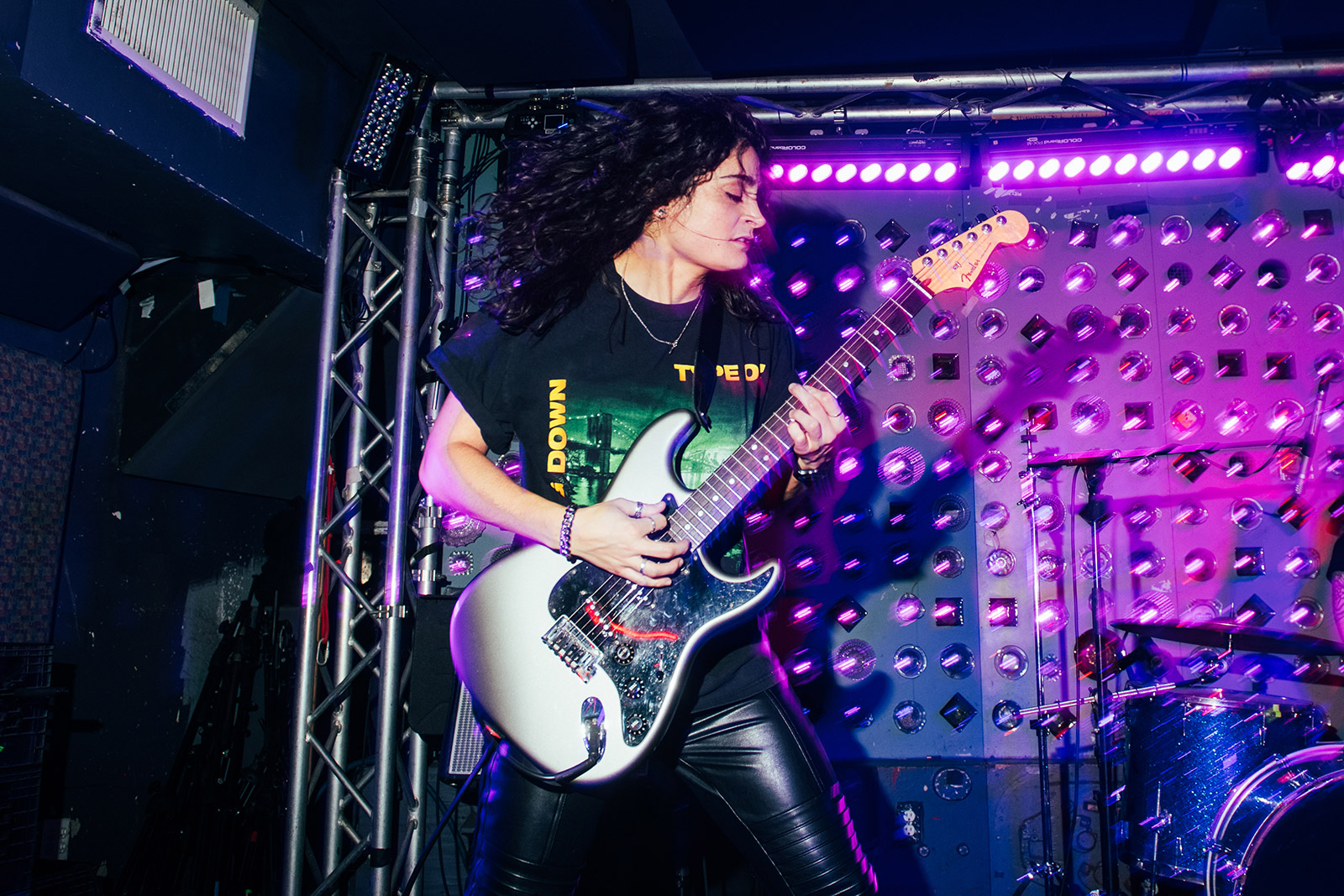 Lambrini Girls announce North American tour with Party Dozen