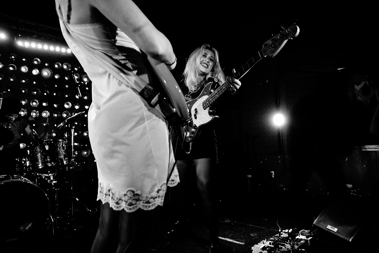 Lambrini Girls announce North American tour with Party Dozen