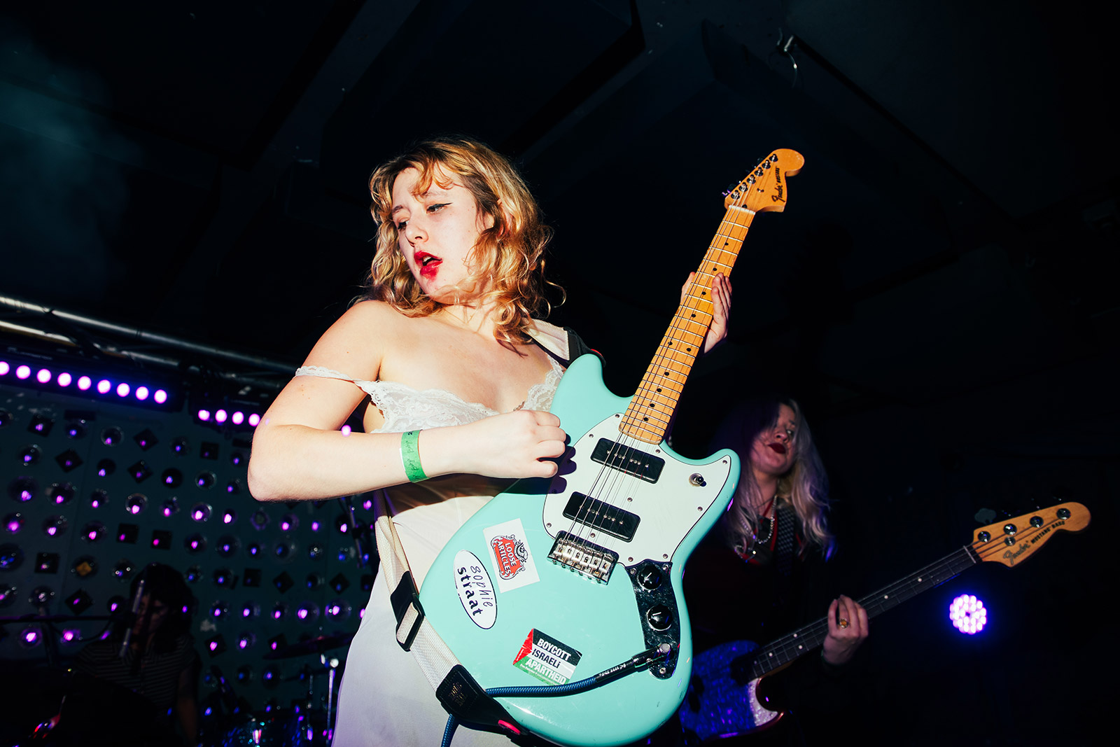 Lambrini Girls announce North American tour with Party Dozen