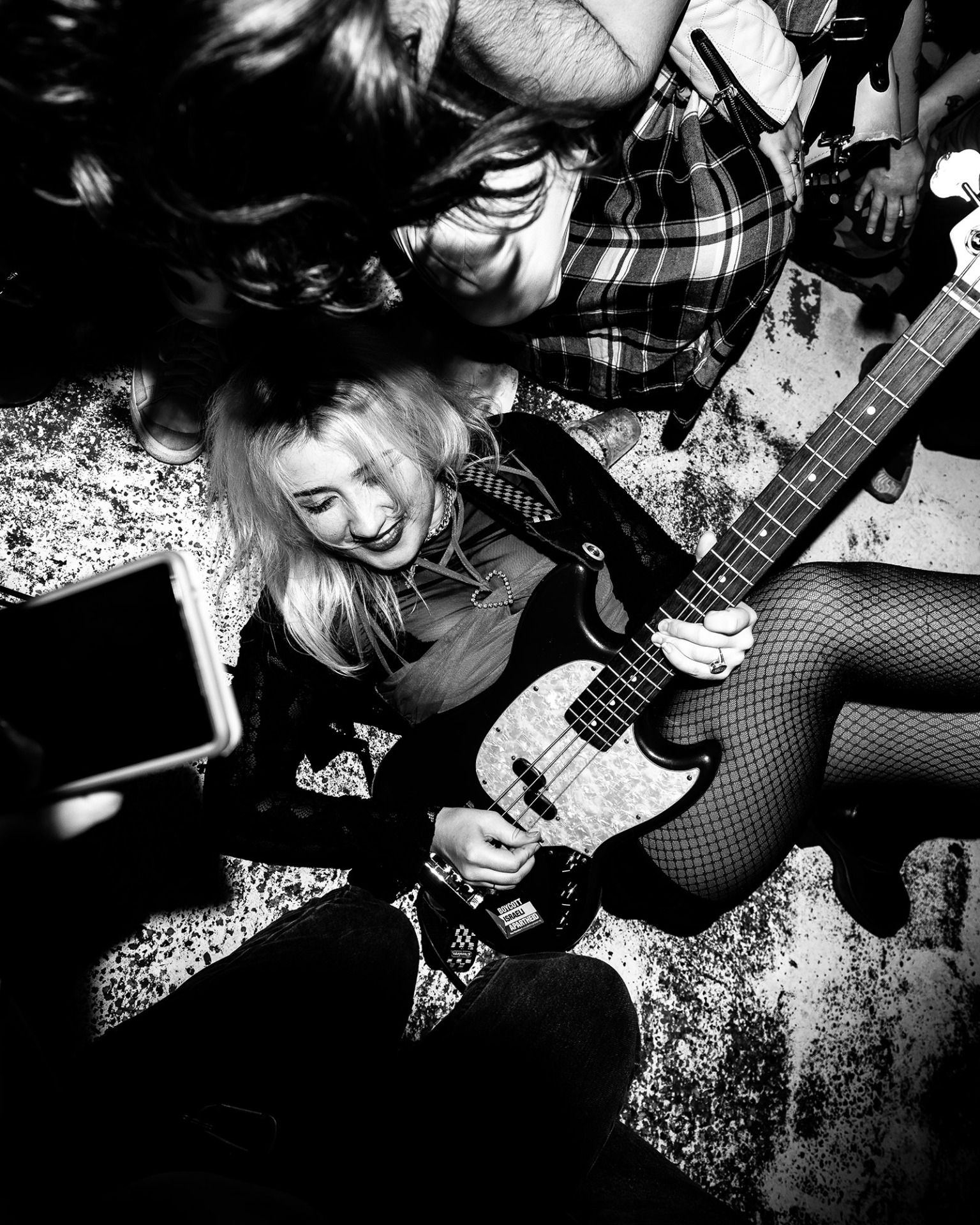 Lambrini Girls announce North American tour with Party Dozen