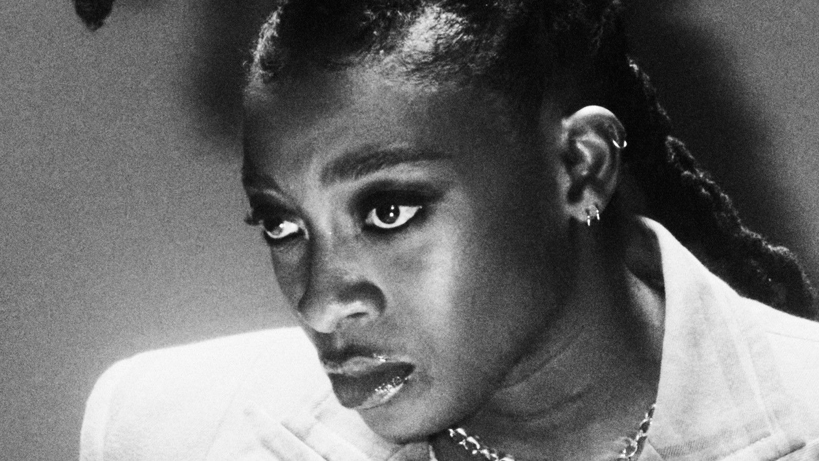 Little Simz annunces new LP 'Lotus,' shares "Flood" ft. Obongjayar ...