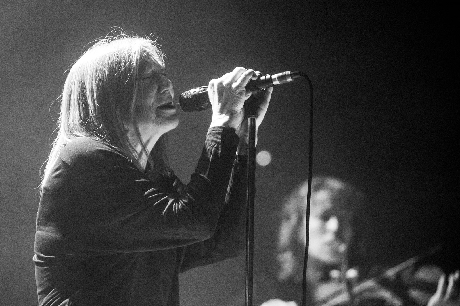 Watch Beth Gibbons play Portishead's "Glory Box" at Coachella