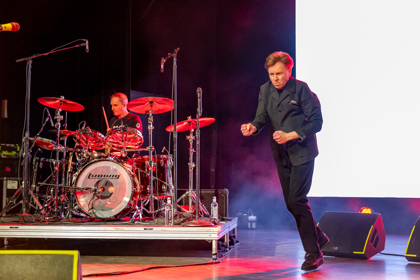 DEVO brought "50 years of De-Evolution" to Brooklyn Paramount (pics ...