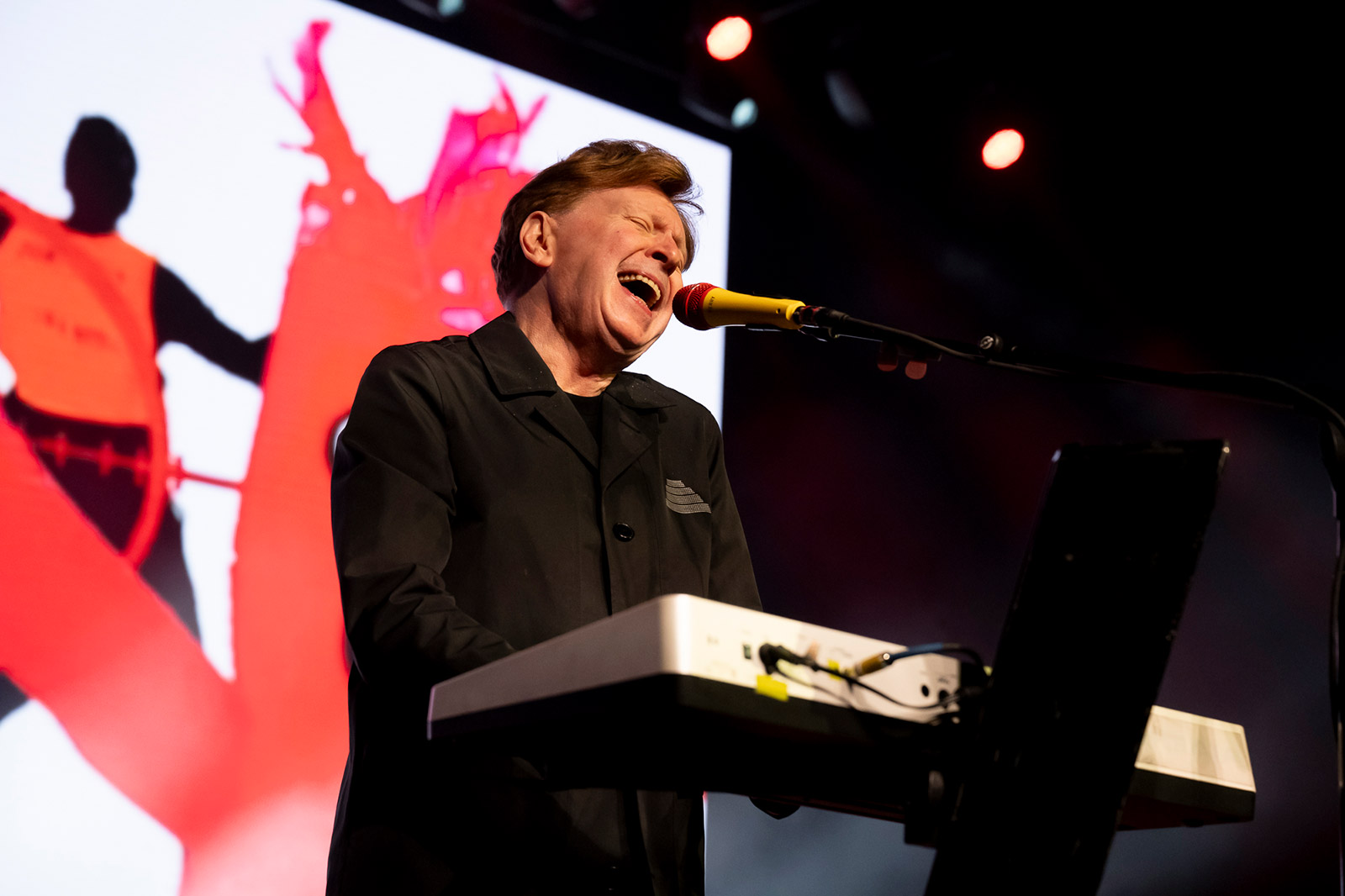 DEVO brought "50 years of De-Evolution" to Brooklyn Paramount (pics ...