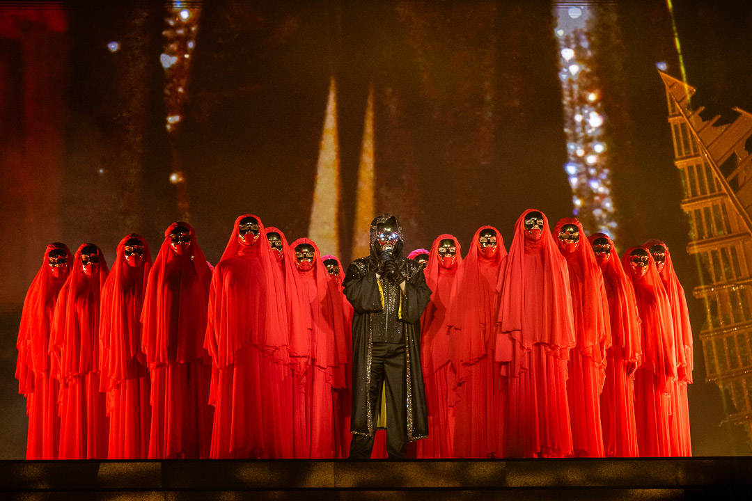 The Weeknd began MetLife Stadium run (pics, video, setlist)