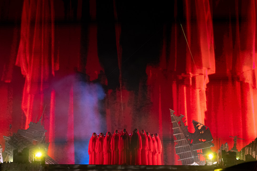 The Weeknd began MetLife Stadium run (pics, video, setlist)