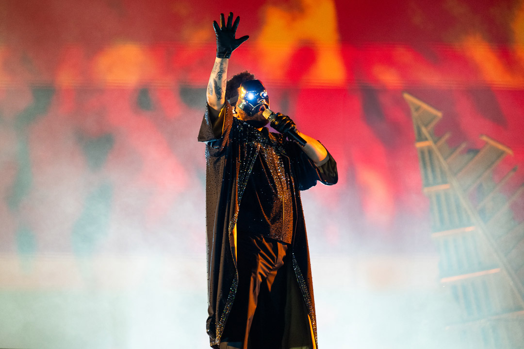 The Weeknd began MetLife Stadium run (pics, video, setlist)