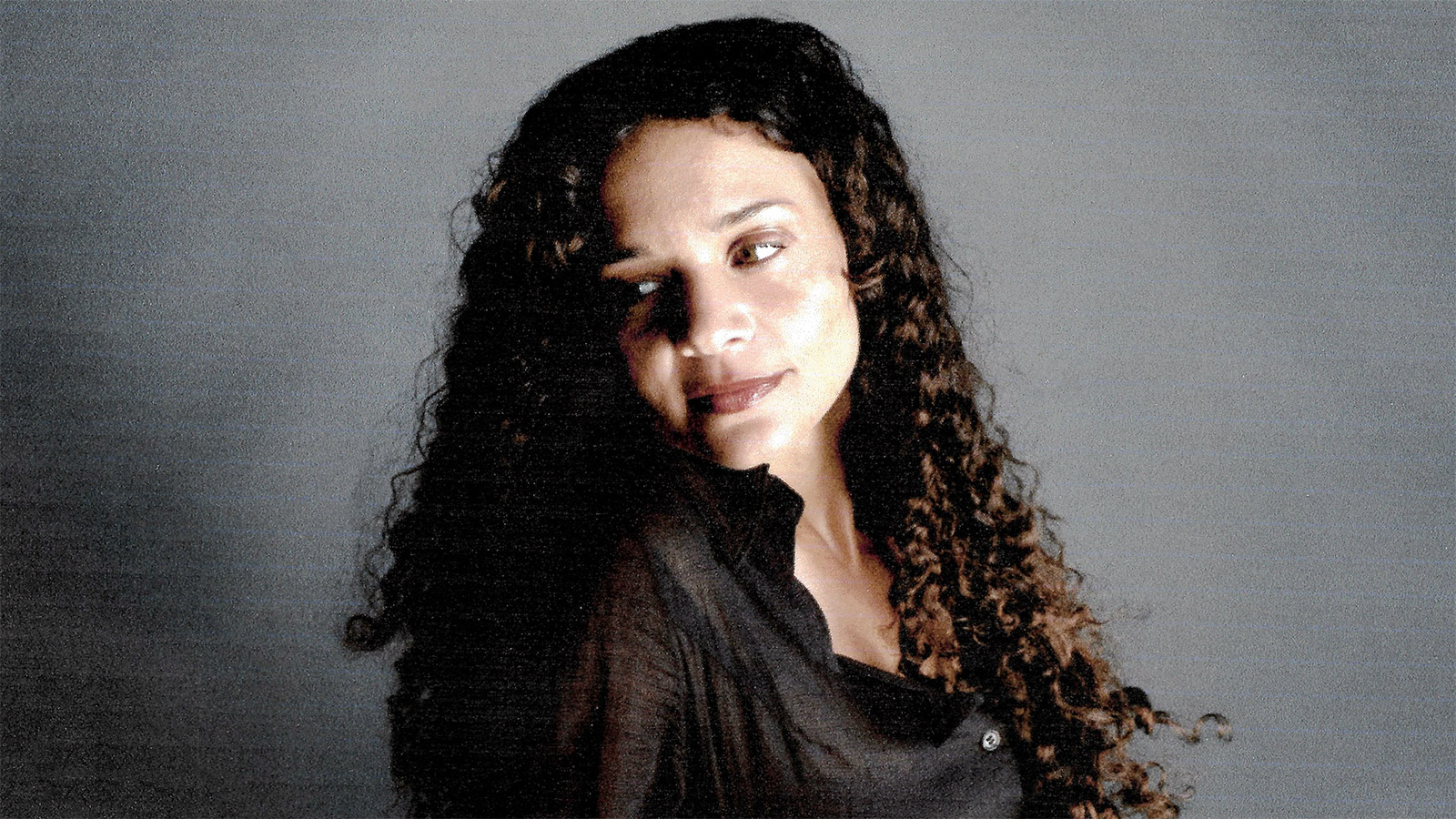 Erika de Casier, Smerz, Clara La San, Fine & urika's bedroom playing ...