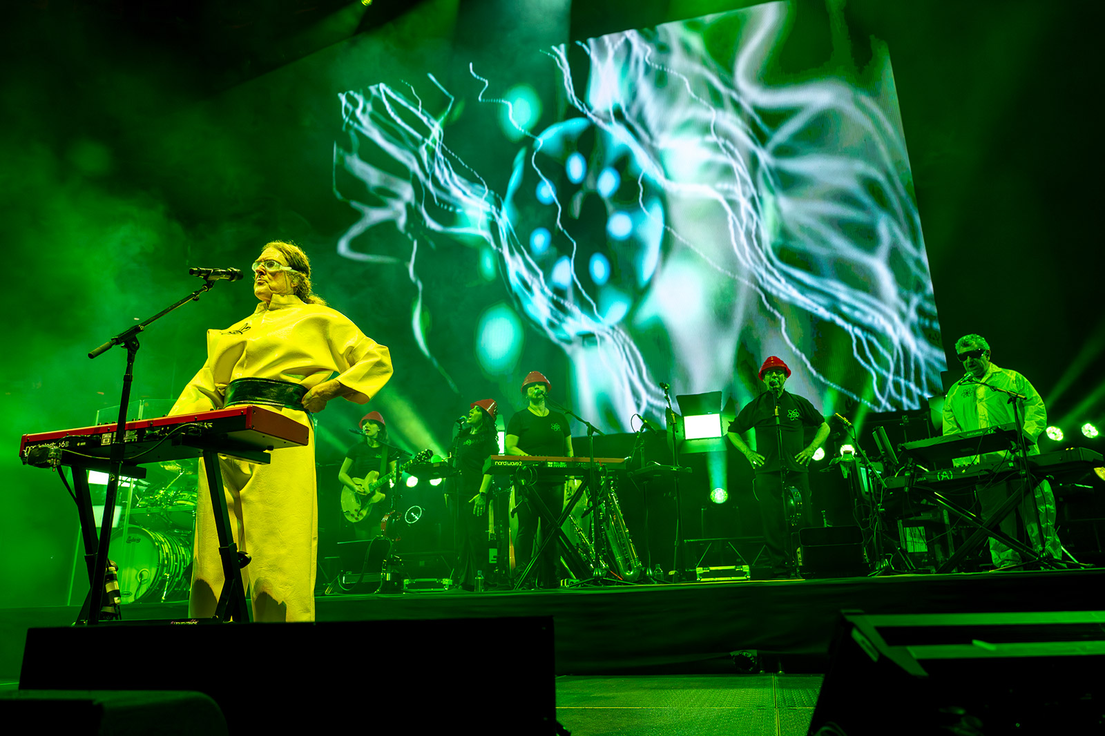Weird Al Yankovic brought his Bigger & Weirder Tour to Madison Square ...