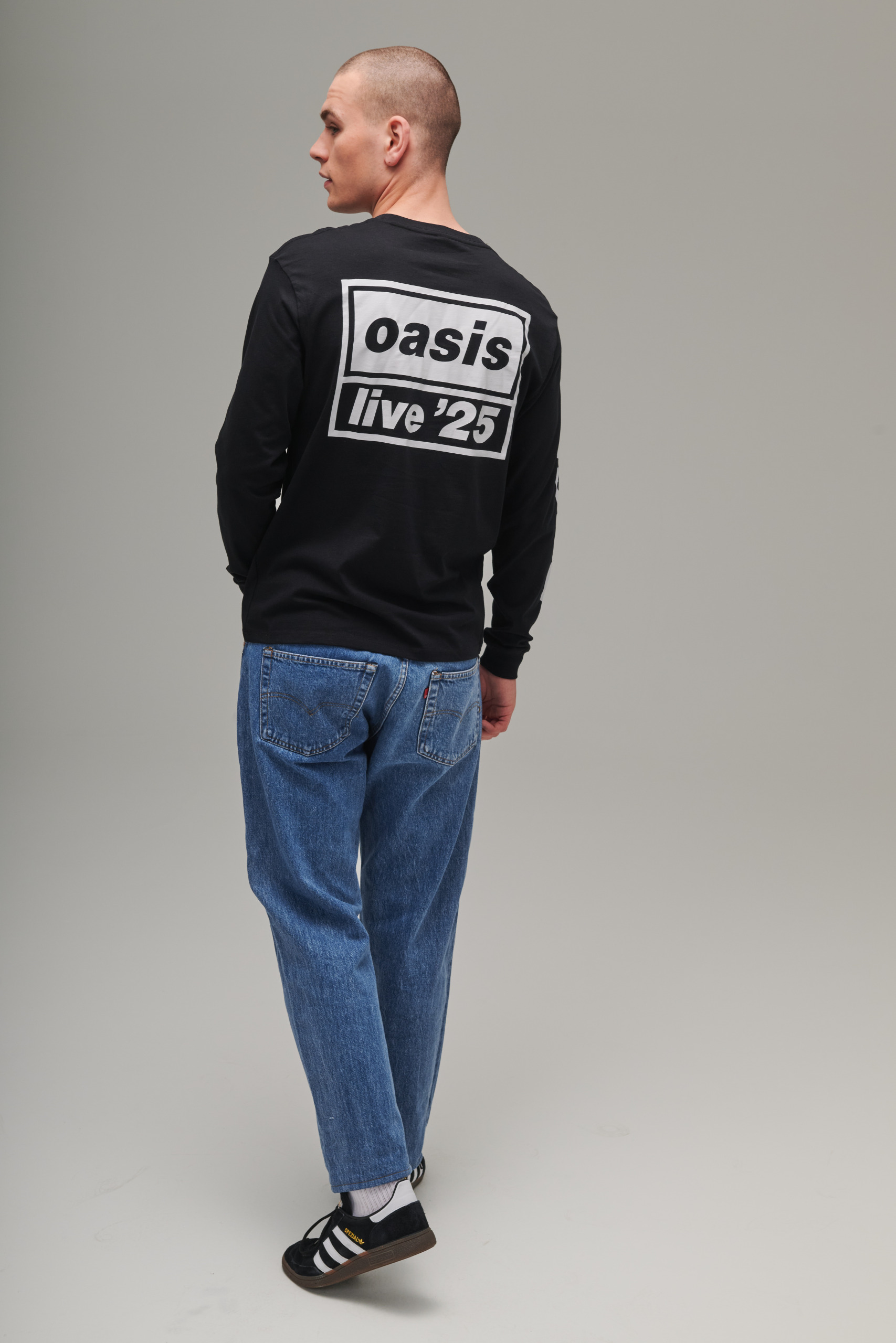 Oasis official fan store pop-ups coming to North America w/ stadium tour