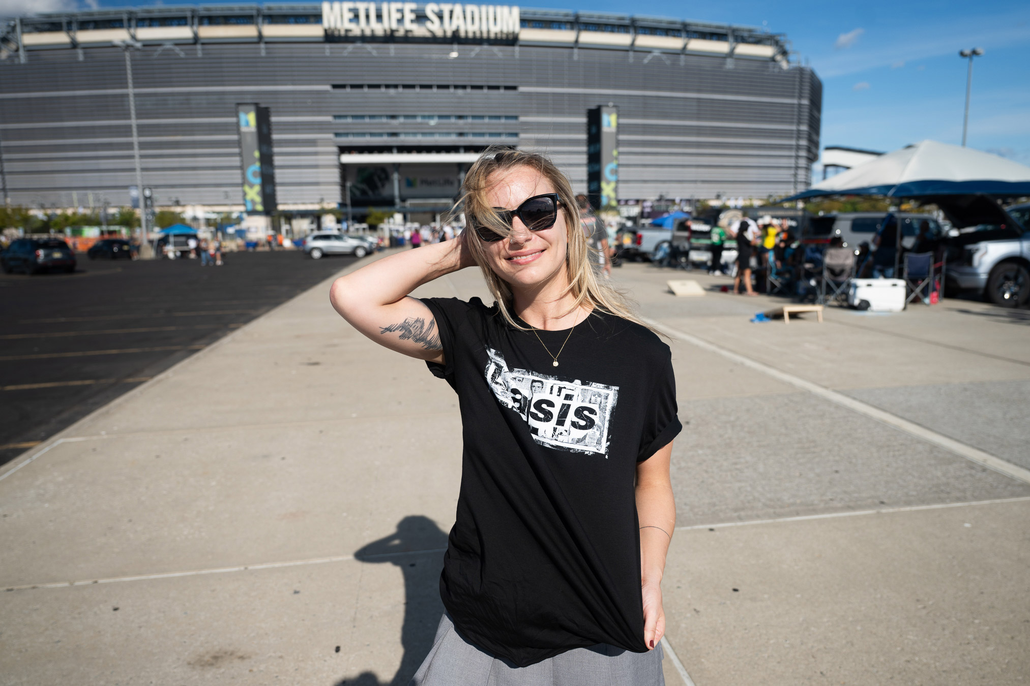 Oasis brought Britpop classics, bucket hats & fireworks to Metlife ...